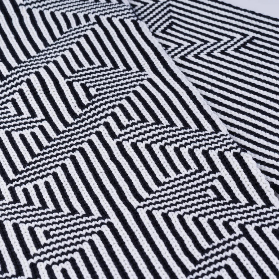 Optical Stripe Big Scarf: Black/White – ICA Retail Store